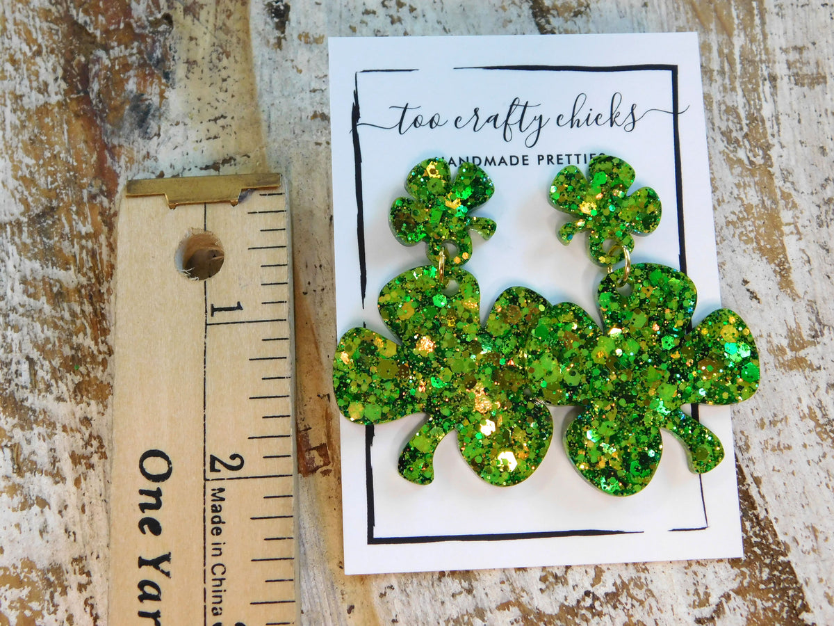 Four Leaf Clover Dangle Earrings [pre-order] – Too Crafty Chicks